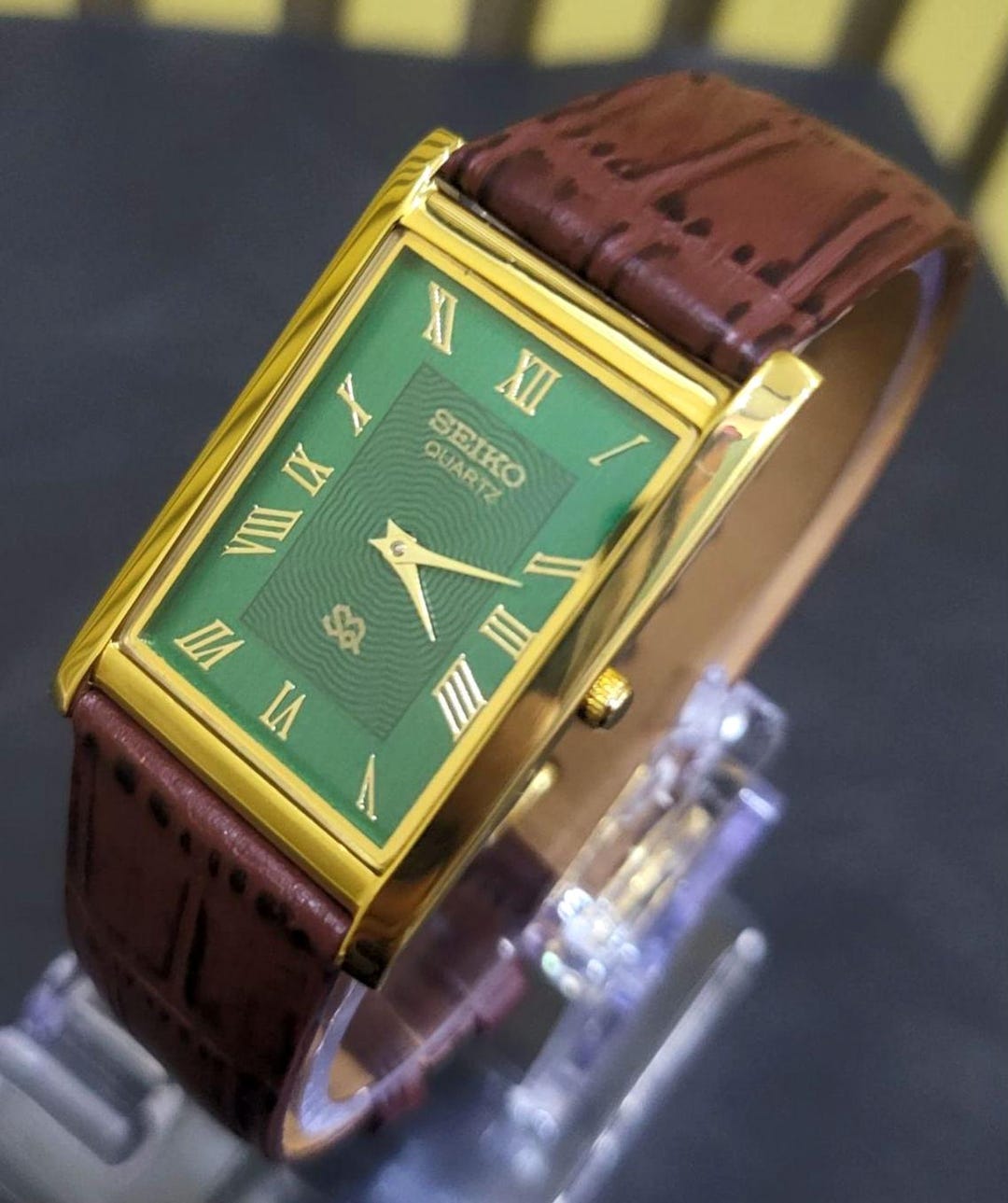 Vintage Seiko Slim Quartz Unisex Wristwatch Green Dial With Brow ...