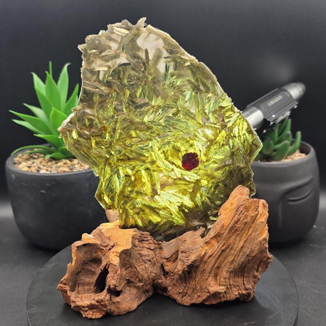 Green Mica With Garnet Slab on Custom Driftwood Stand - Etsy