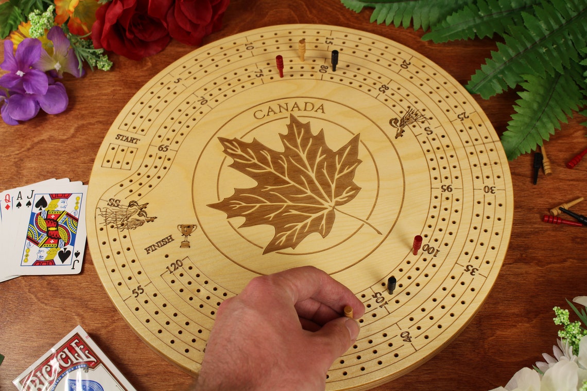 Cottage Cribbage Board Maple Leaf Design With Cribbage Pegs, Round ...