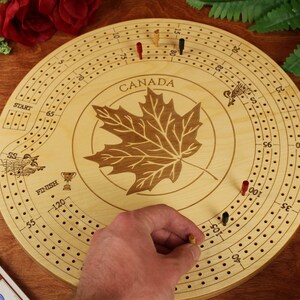 Cottage Cribbage Board Maple Leaf Design With Cribbage Pegs, Round ...