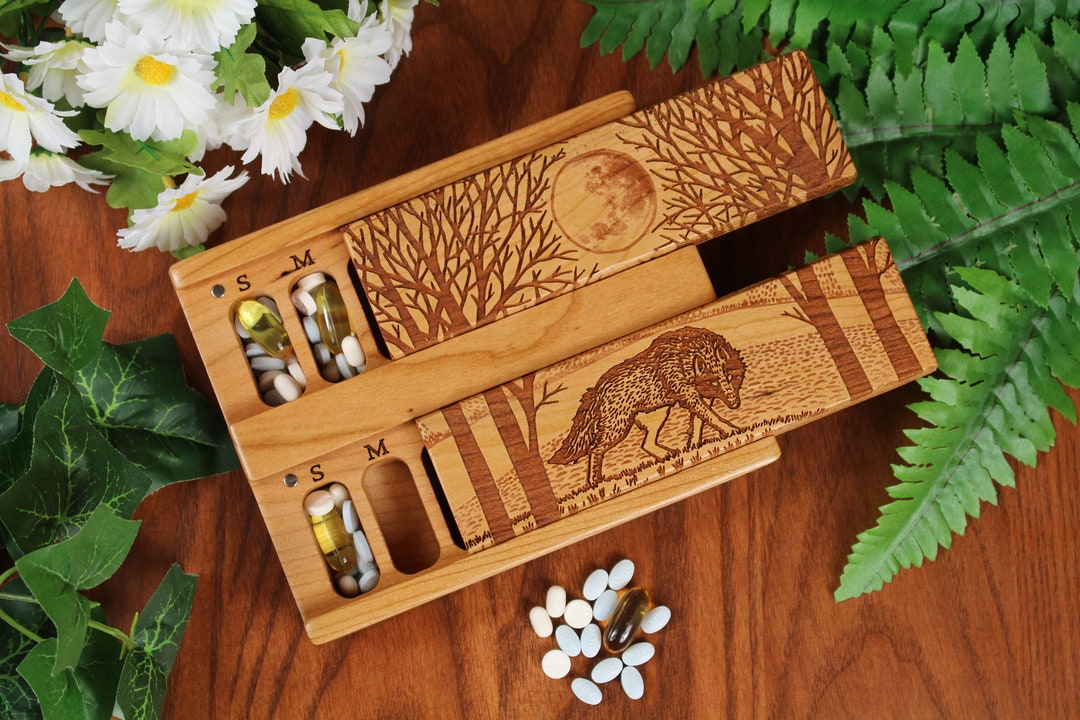 Wolf in Full Moon Double Weekly Pill Box Day and Night, Pill Storage ...