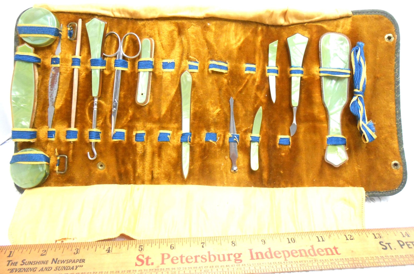 Art Deco Green Celluloid Nail Manicure Grooming Kit - Etsy