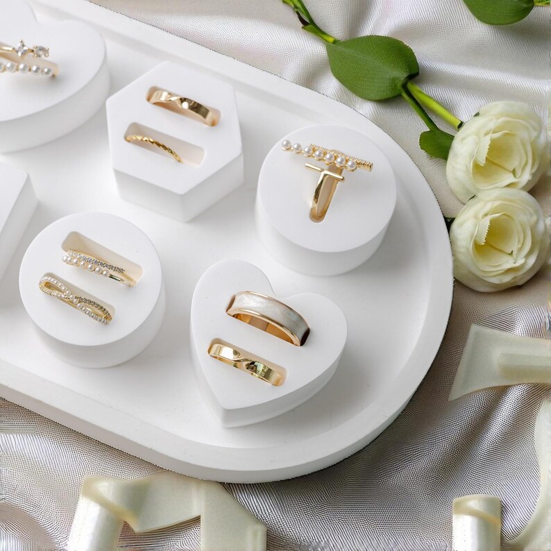 Plaster Ring Holder Stand: Minimalist Jewelry Display - Heart, Round ...