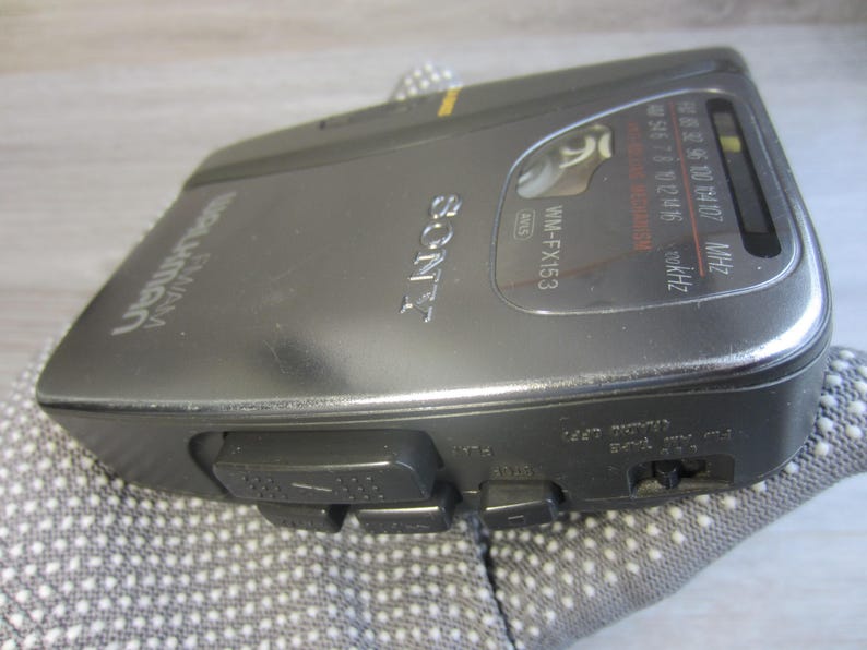 Vintage Sony Walkman WM-FX153 Cassette Player+fm/am Radio New Belts ...