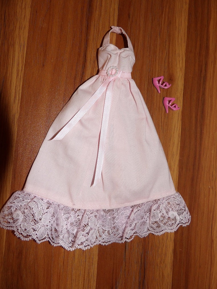 Pretty pale pink long party dress with halter style top lace | Etsy