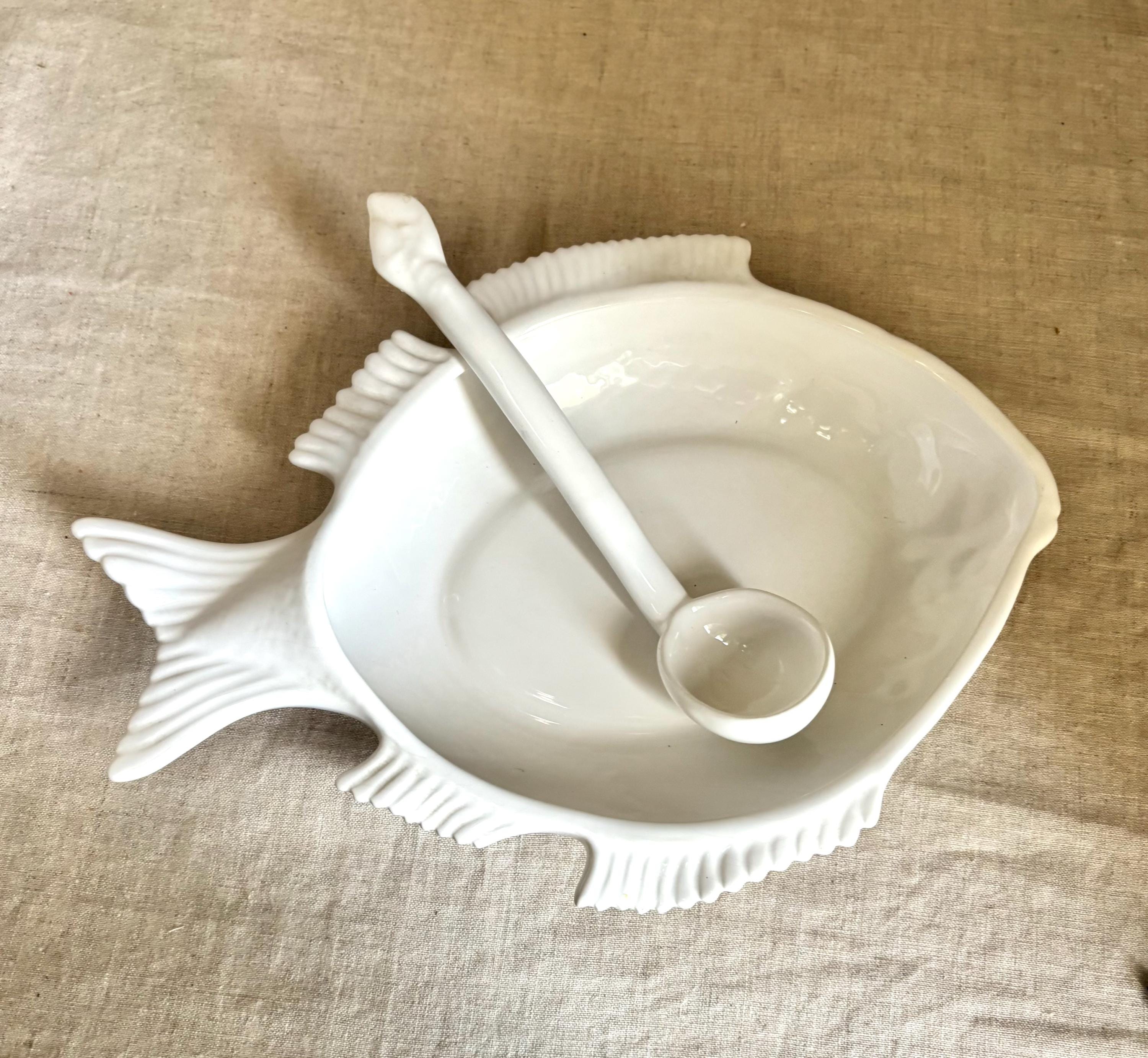 Vintage Bordallo Pinheiro White Fish Tureen (with Lid and Ladle) – 1.3 ...