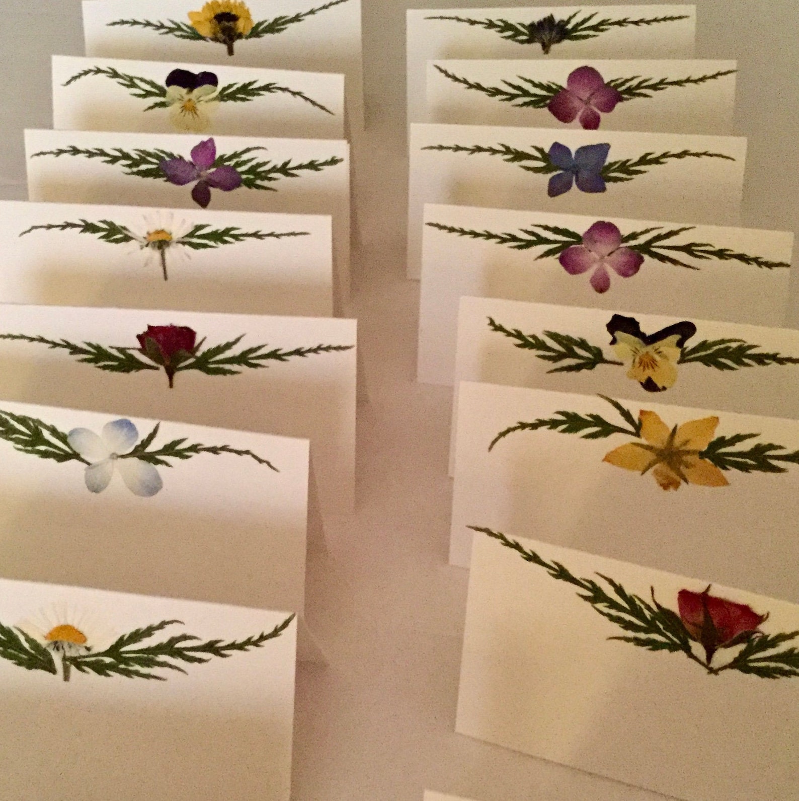 Pressed Flower Place Cards Wedding Table Name Cards Set Of | Etsy