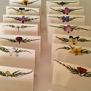 Pressed Flower Place Cards, Wedding Table Name Cards, Set of 16 Real ...