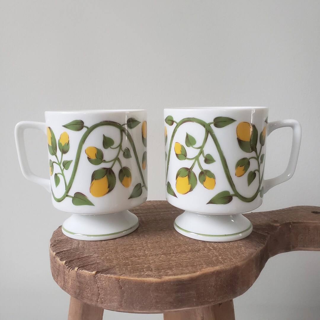 Vintage Retro 70s Pedestal Mugs – Set of 2 - Etsy