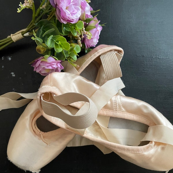 Ballet Pointe Shoes - Etsy
