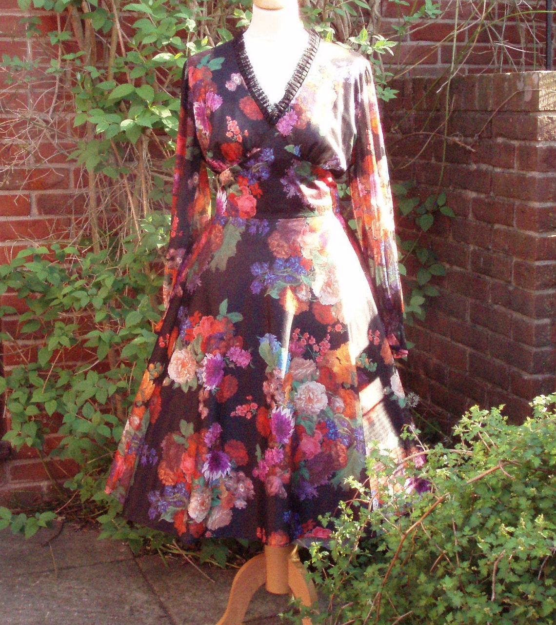 Vintage 1960s/'70s Floral Shelf Dress From France UK 14-16, US 8-10 ...