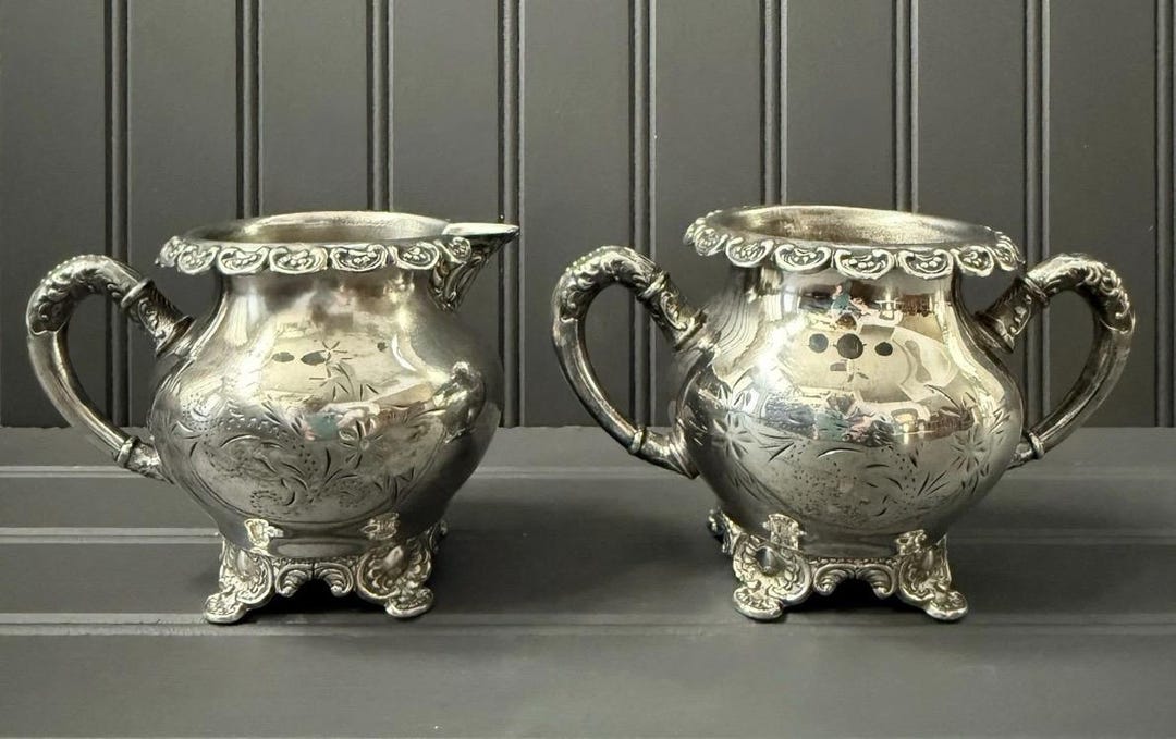 Vintage Royal Mfg Co. Silverplate Creamer & Sugar Bowl Set – Triple ...