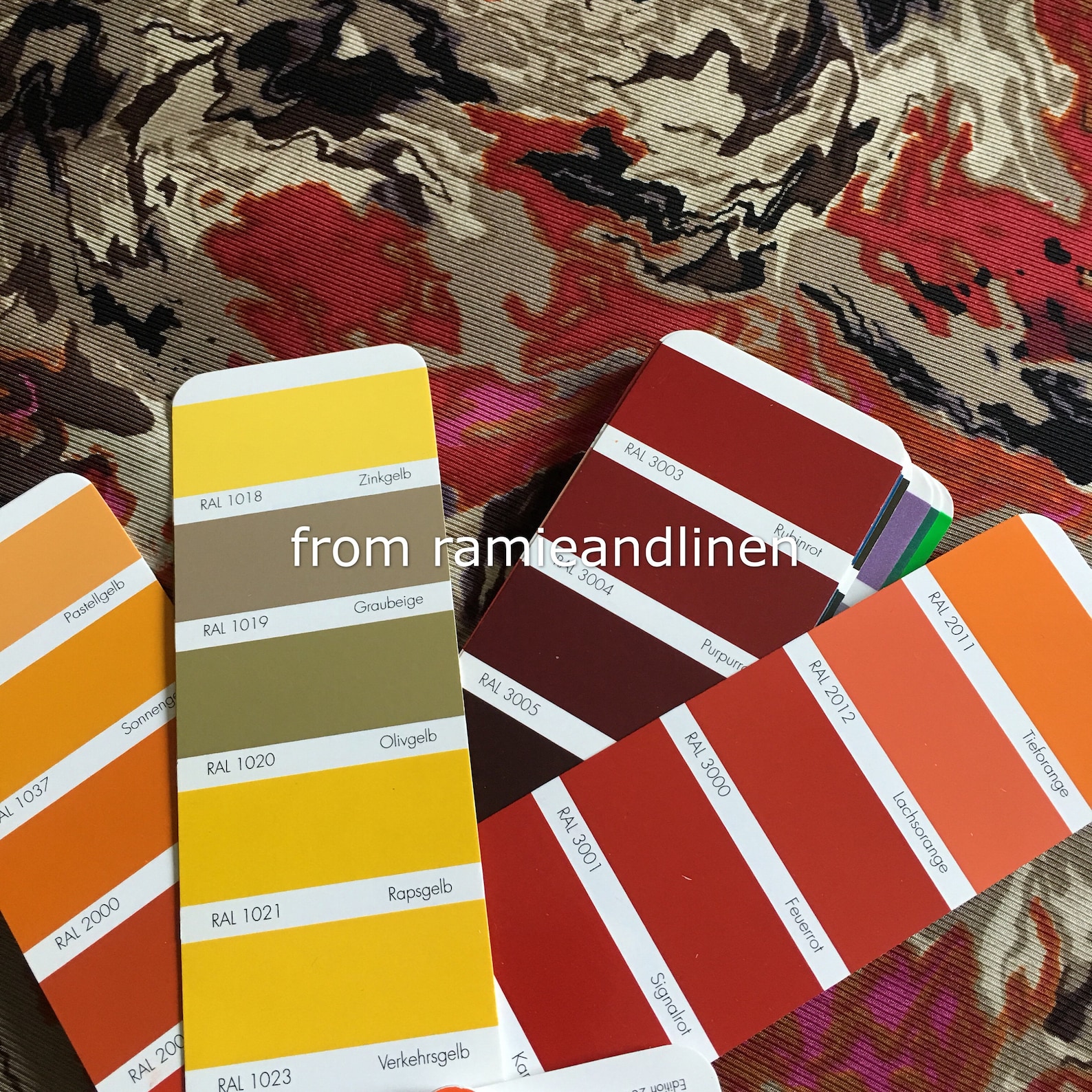 Silk Fabric, Ripple Pattern Print Silk Twill Fabric, Half Yard by 44 ...