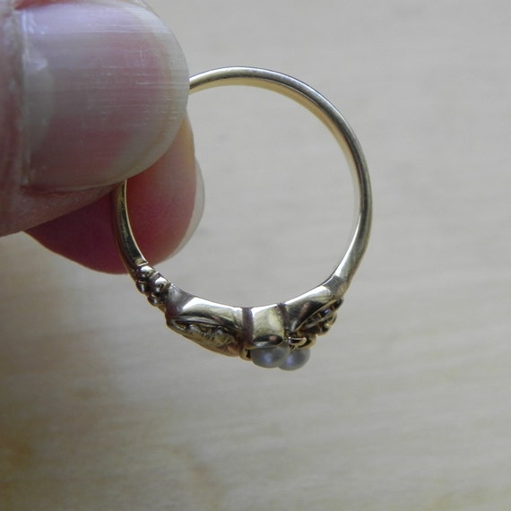 Black Hills Gold Ring with Inset Pearls - Gem