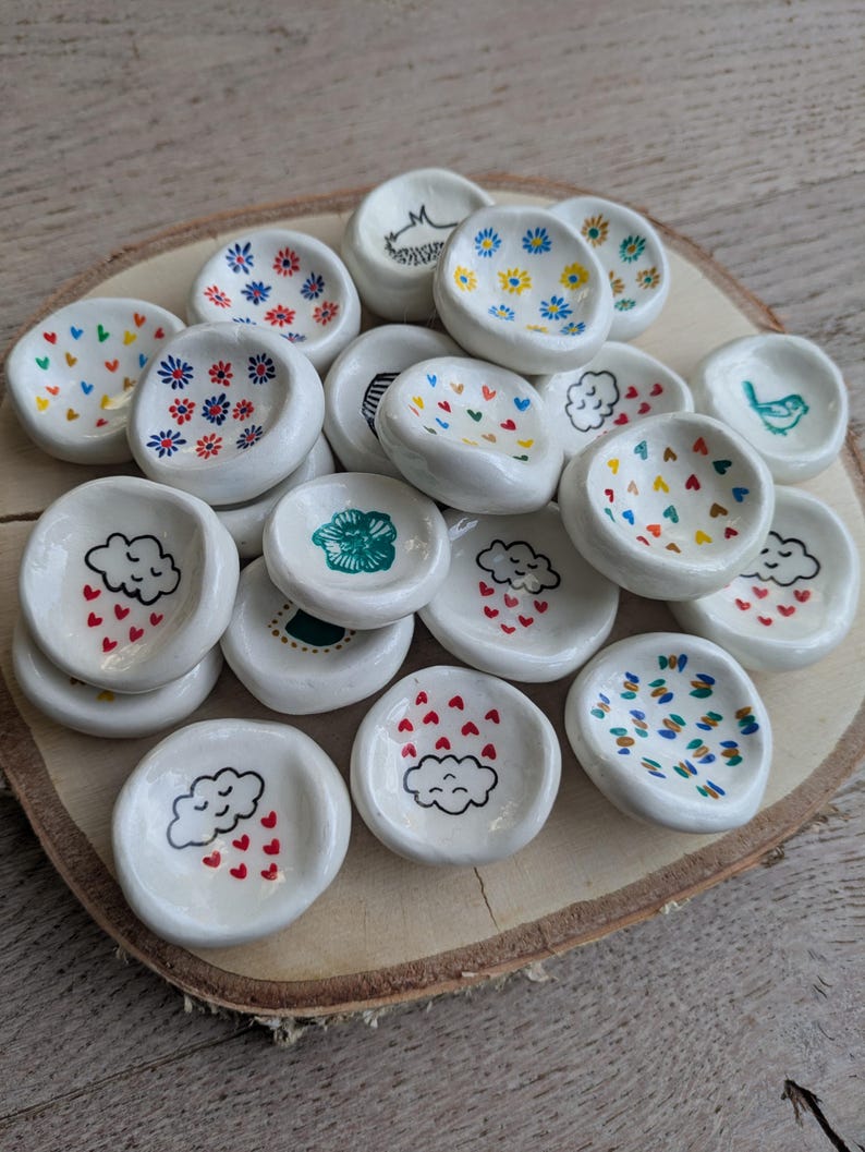 Worry Stone, Handcrafted and Painted Calming Stone, Clay Anti-stress ...