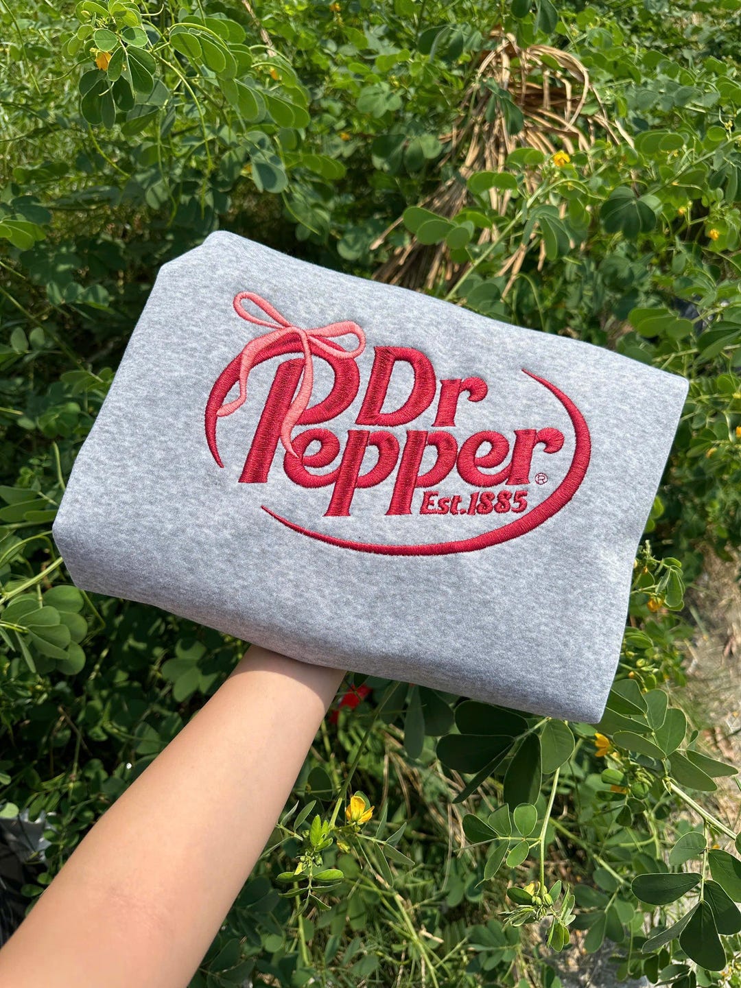 Dr. Pepper Embossed Sweatshirt, Velvet Puff Print Soda Crewneck, Trendy ...