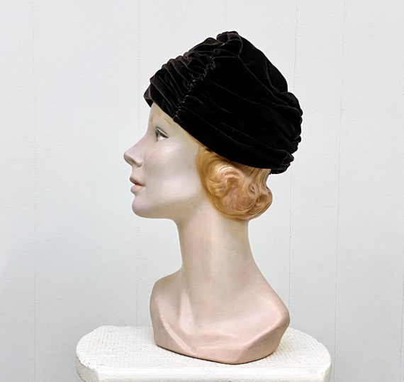 Vintage 1960s Chocolate Brown Velvet Turban, Old Holl… - Gem