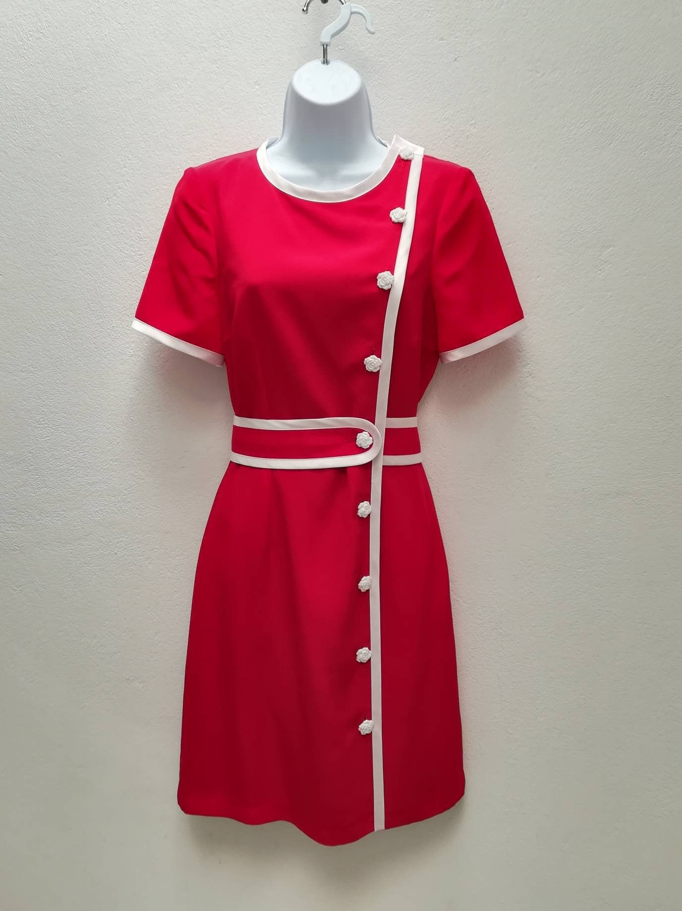 Mod red dress 60s dress Red belted Dress Red white mod | Etsy