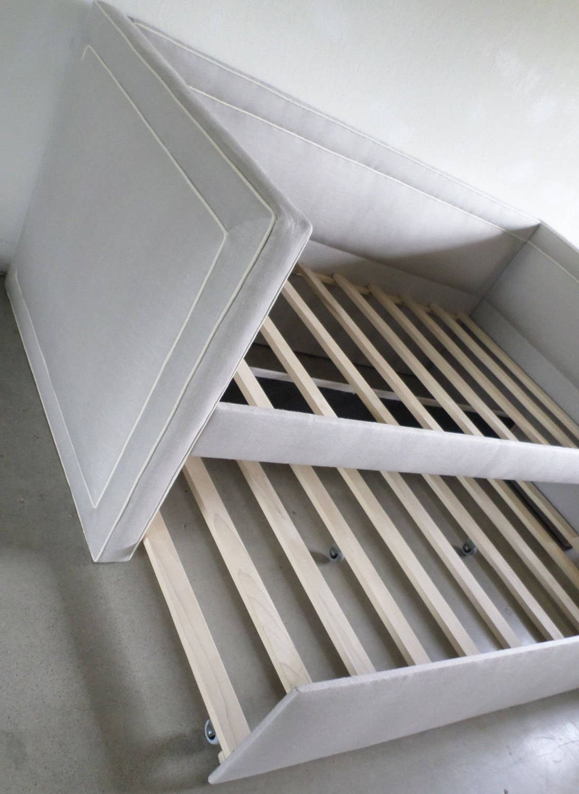 Custom Upholstered Daybed W/inset Piping Detail AND Rolling - Etsy