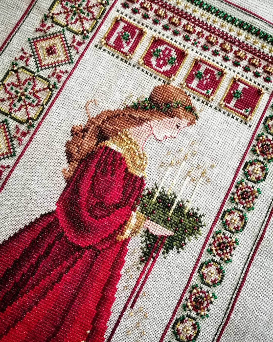 Cross Stitch Celtic Lady Noel Pattern for Embroidery, Winter Design, 4 ...