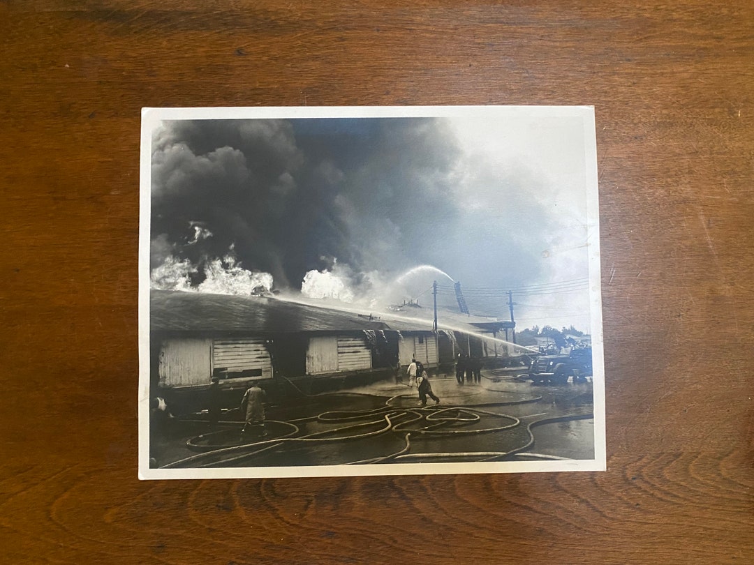 Vintage 1940s 1950s Black & White Fire Scene Photo / Photograph - Etsy