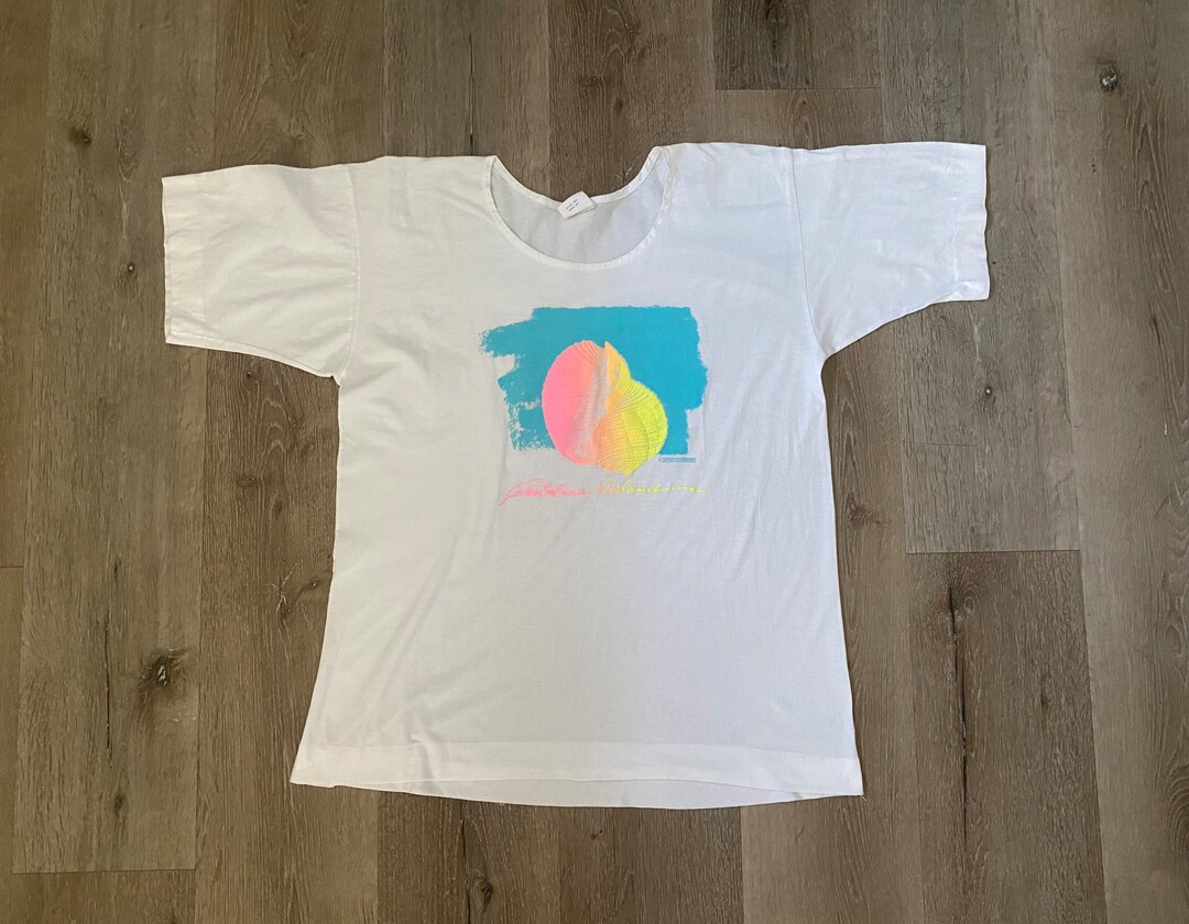 Vintage 1980s 1990s Puffy Ombre Conch Shell Tee / T-shirt, Size Medium ...