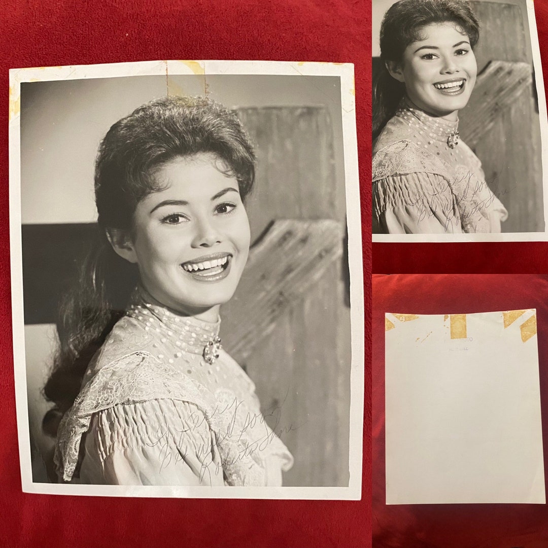 Vintage 1960s Circa 1963 Autographed Roberta Shore Promotional Photo ...