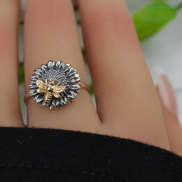 Bee Ring - Etsy