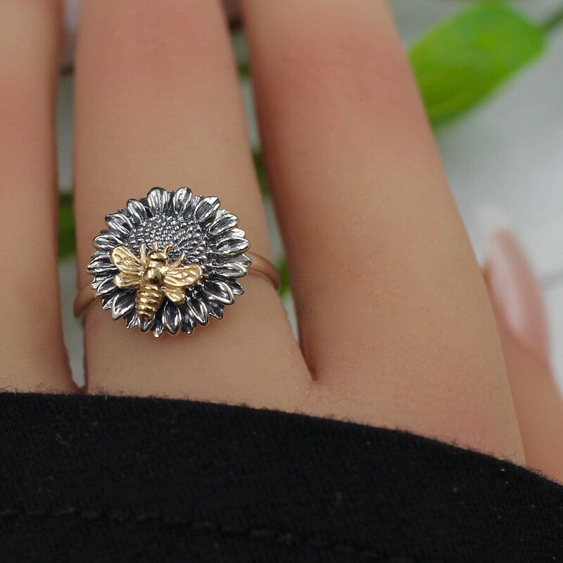 Bee Ring - Etsy