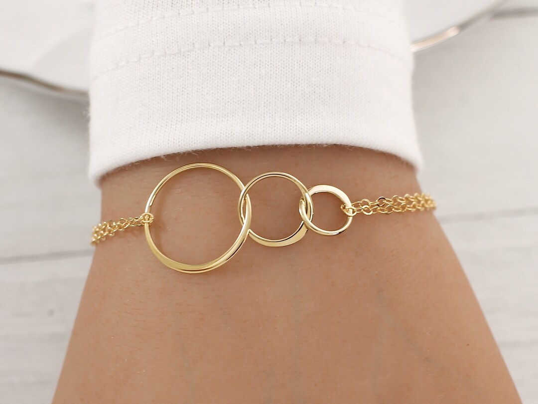 Three Circle Bracelet in Gold, 30th Birthday Gift, Intertwined Rings ...