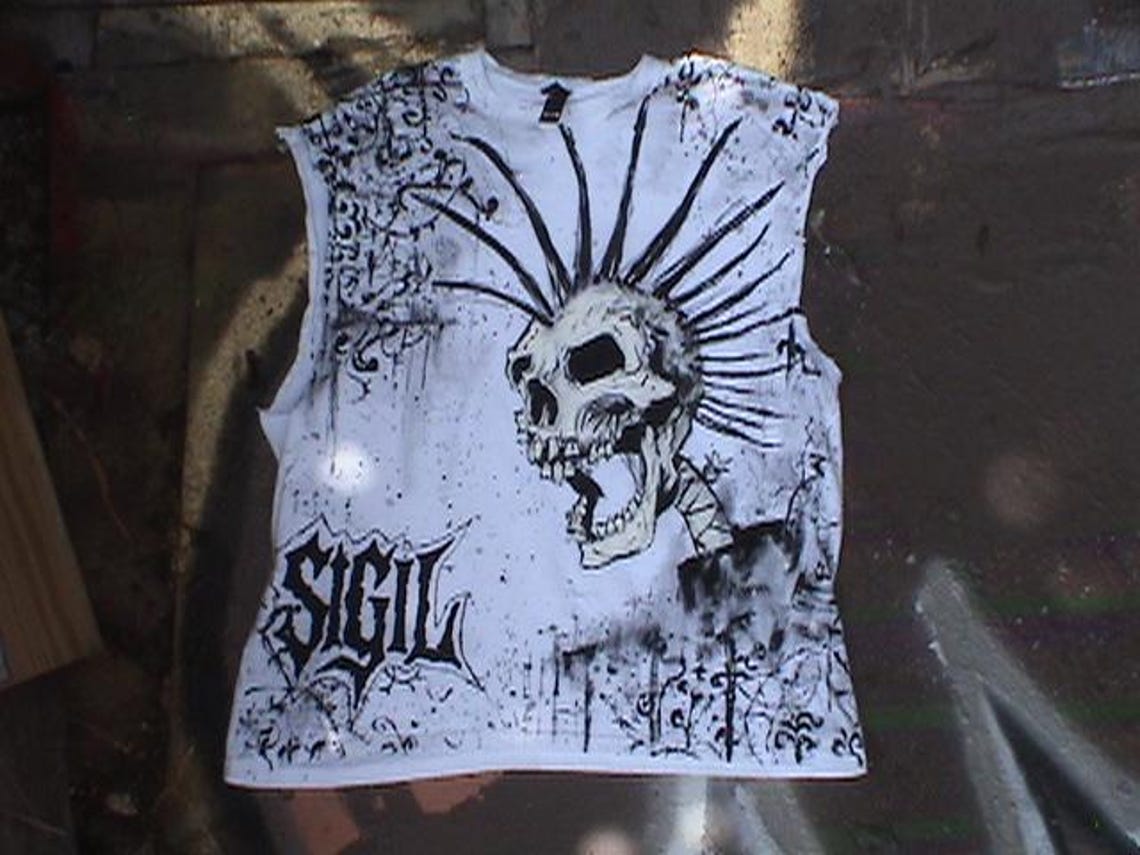 SIGIL' "skull-hawk" Custom Sleeveless Tee - Etsy