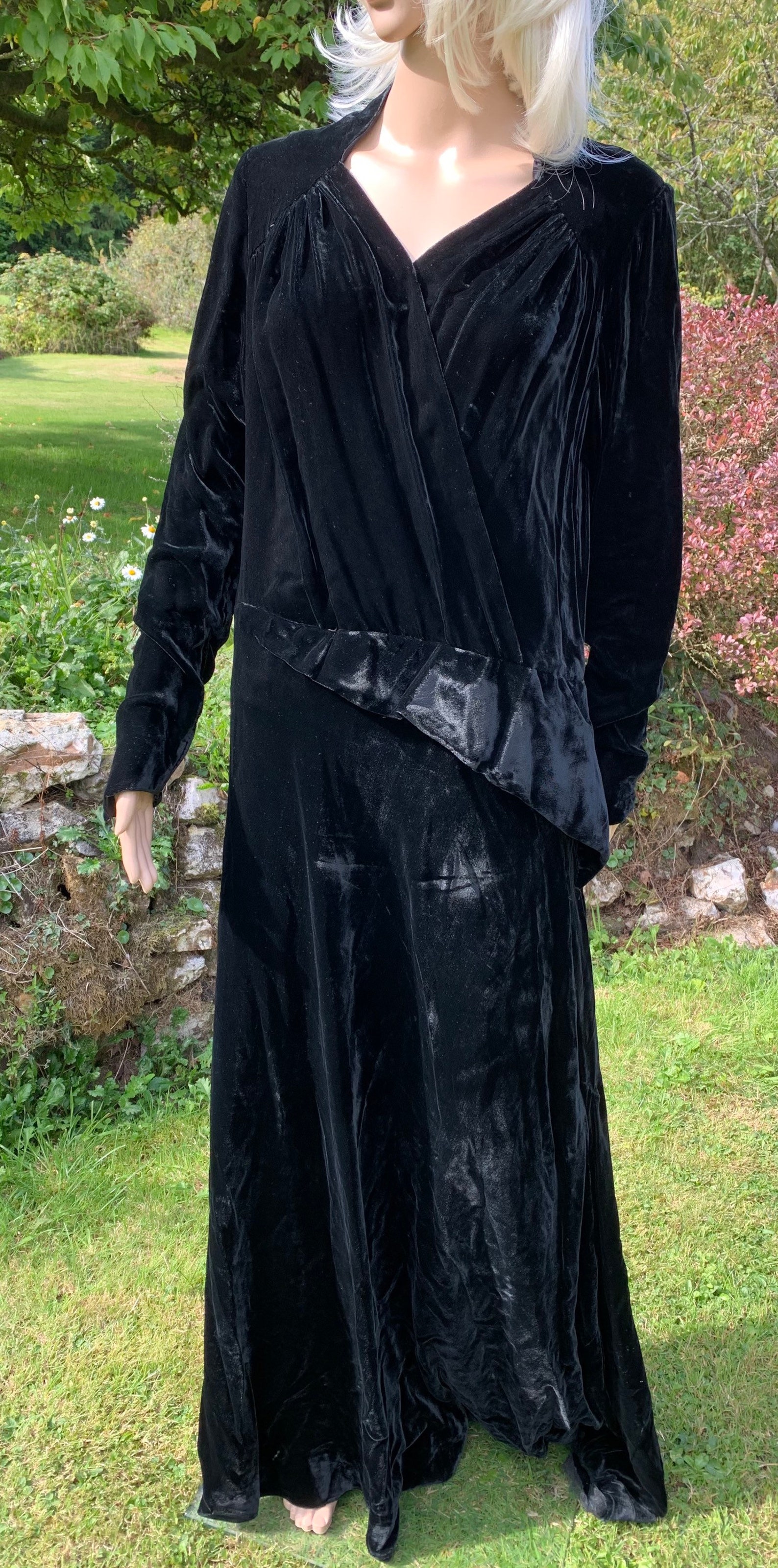 1920s Original Gown Black Chiffon Silk Velvet Chest 38 Inches Long ...