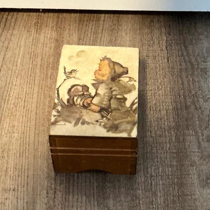 Hummels Music Box - Etsy