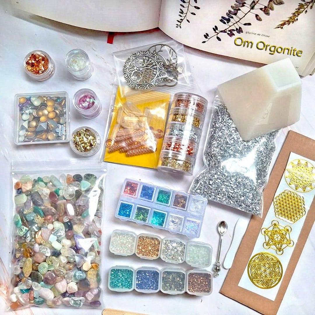 Orgonite DIY Kit | Pyramid Mold With Shiny & Colorful Elements - Etsy