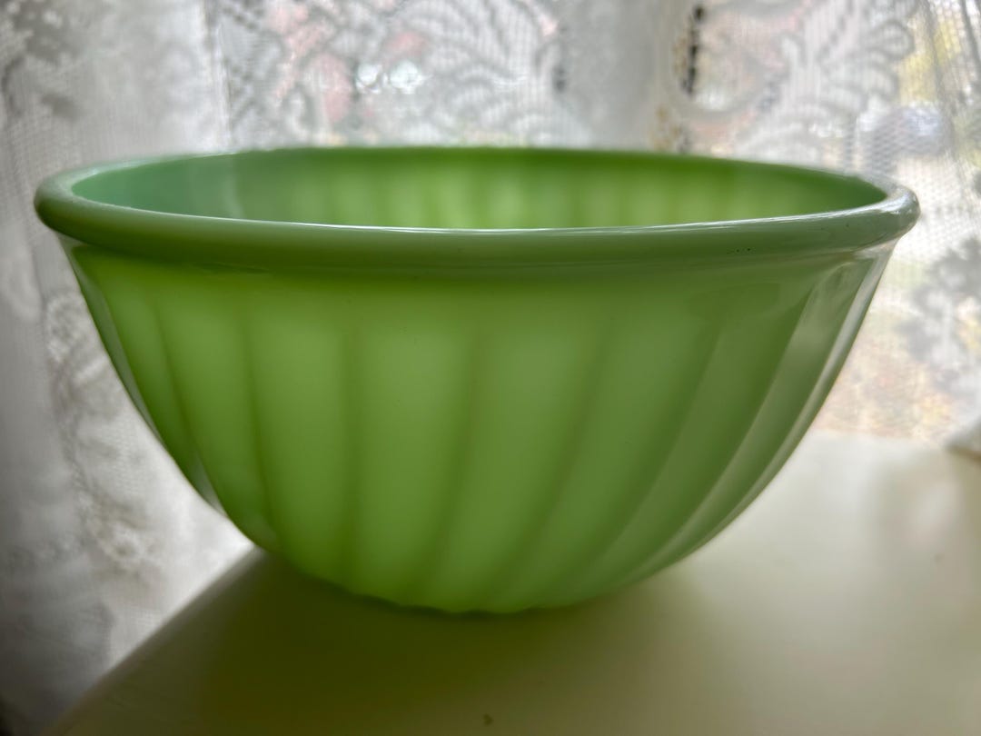 Early Rare Vintage Fire King Green Jadeite Swirl Oven Ware 9 Mixing ...