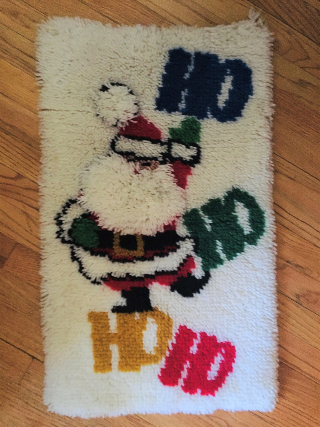 Vintage 1980s Cheerful Santa Claus Ho Ho Ho Christmas Latch Hook ...