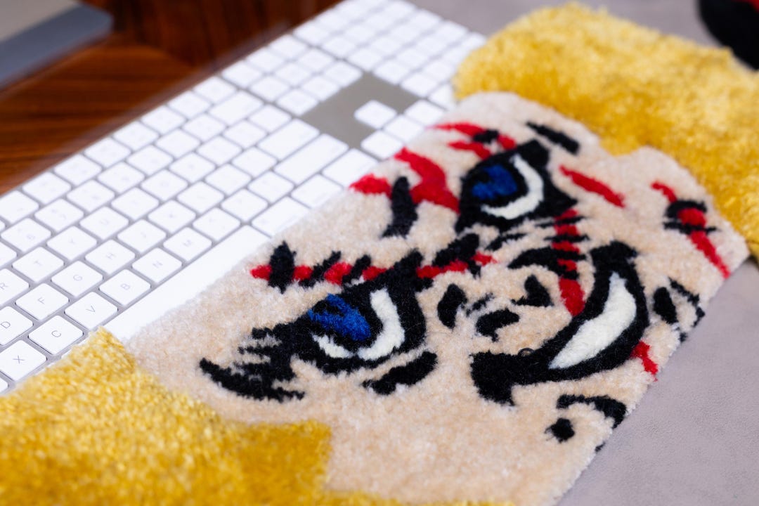 Chucky Keyboard Rug With Wrist Rest – Handmade Tufted Horror Desk Mat ...