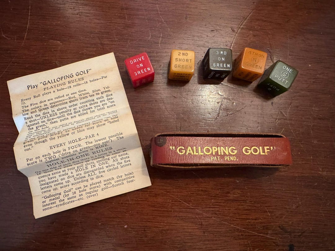 Vintage Circa 1940's "galloping Golf" Dice Game, Bakelite Colored Dice ...