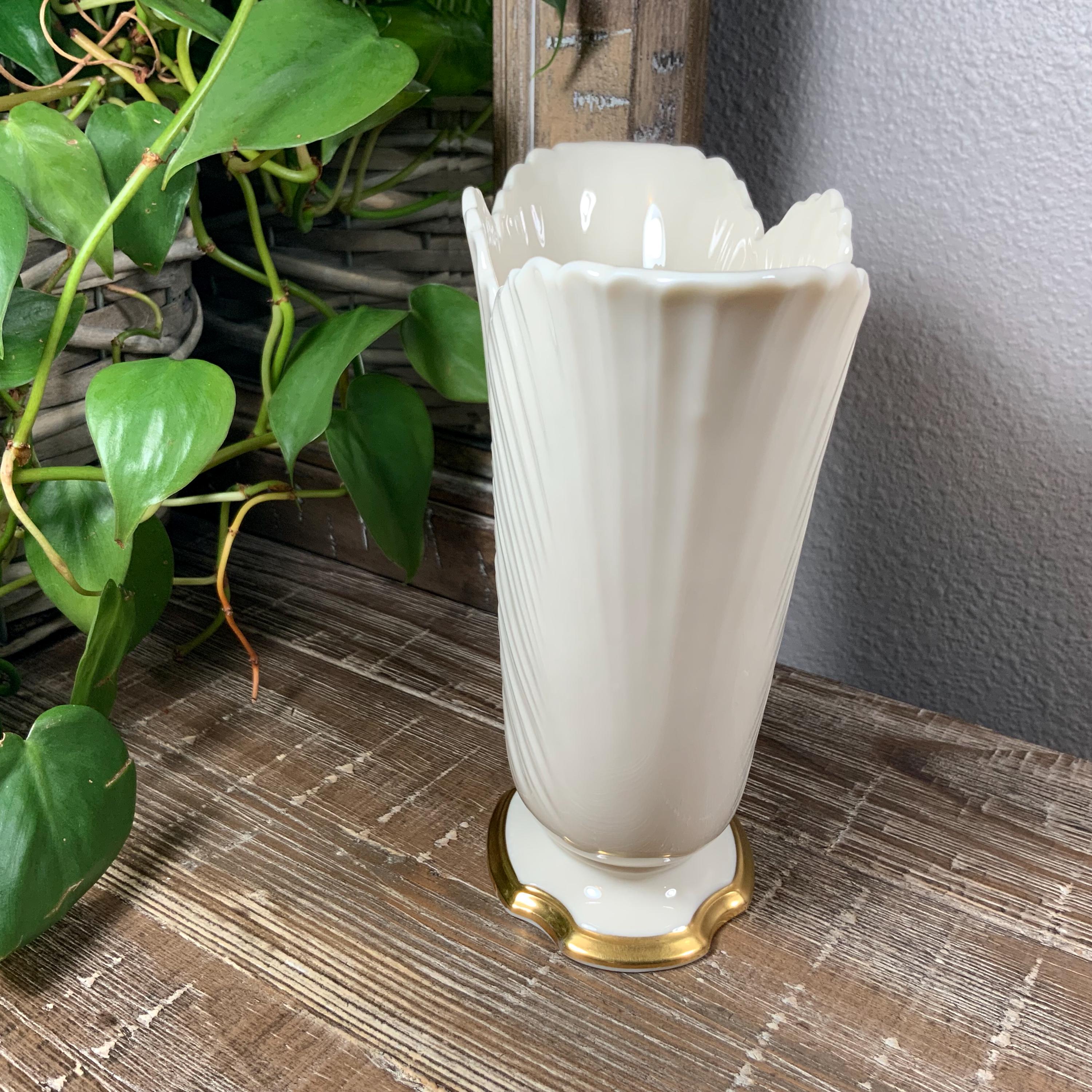 Lenox CORINTHIAN COLLECTION Vase - Gold Trim - Vintage - Made in USA - Etsy
