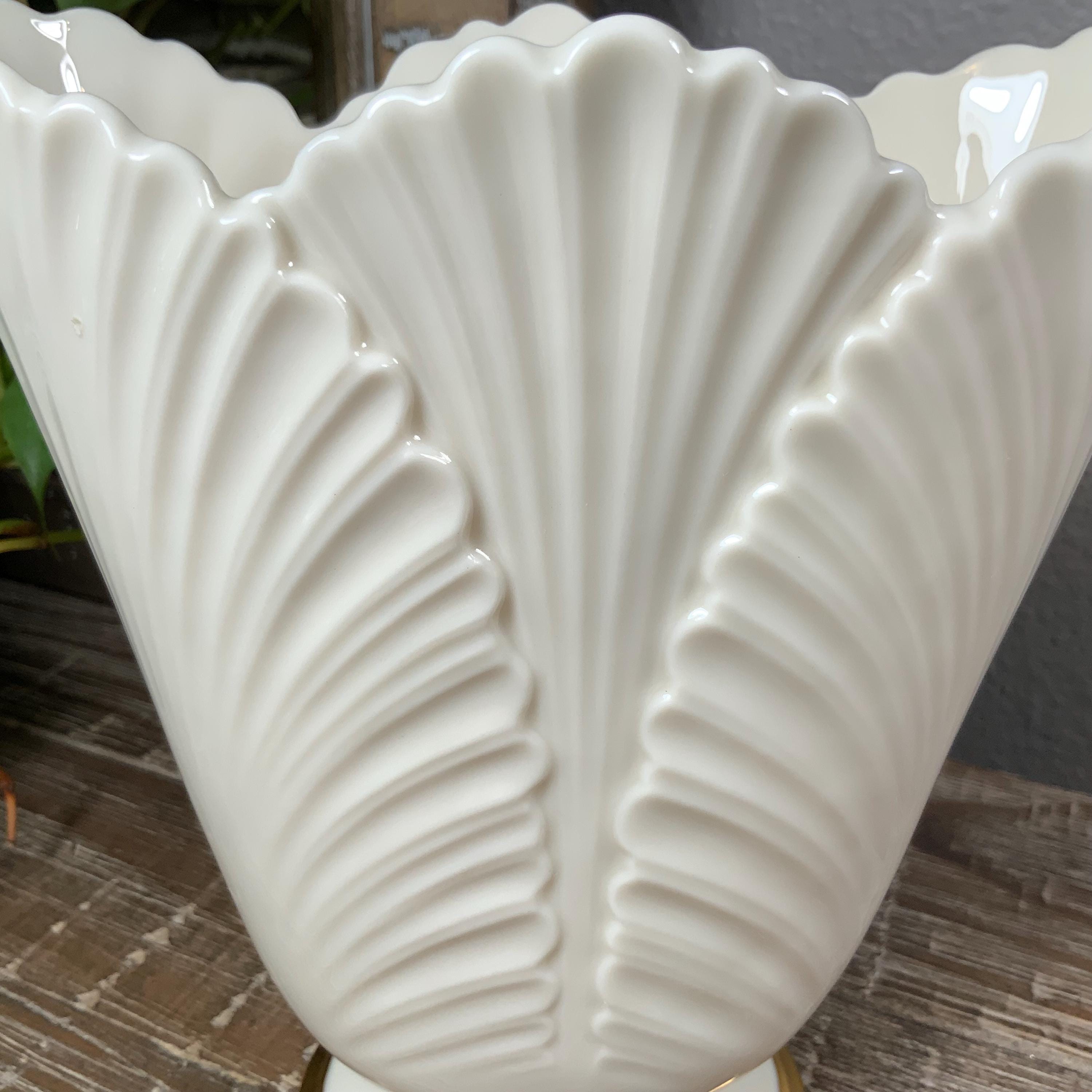 Lenox CORINTHIAN COLLECTION Vase - Gold Trim - Vintage - Made in USA - Etsy