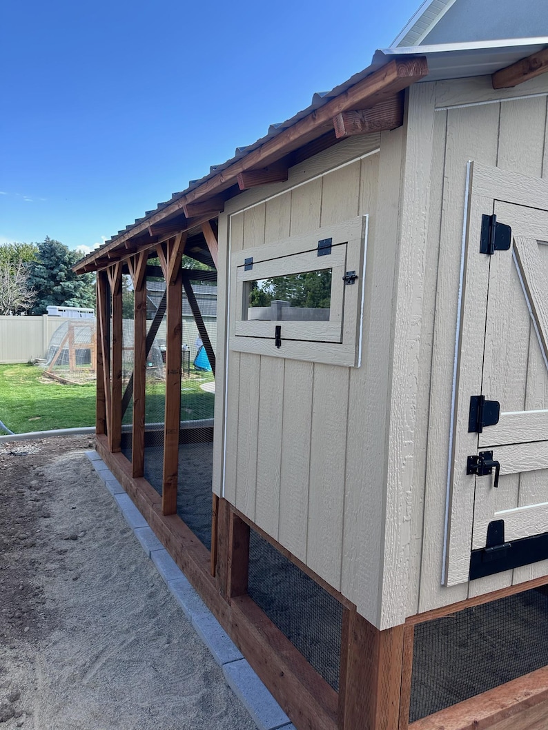Backyard Hen House Design Plan Modern Farmhouse Style Coop Building ...