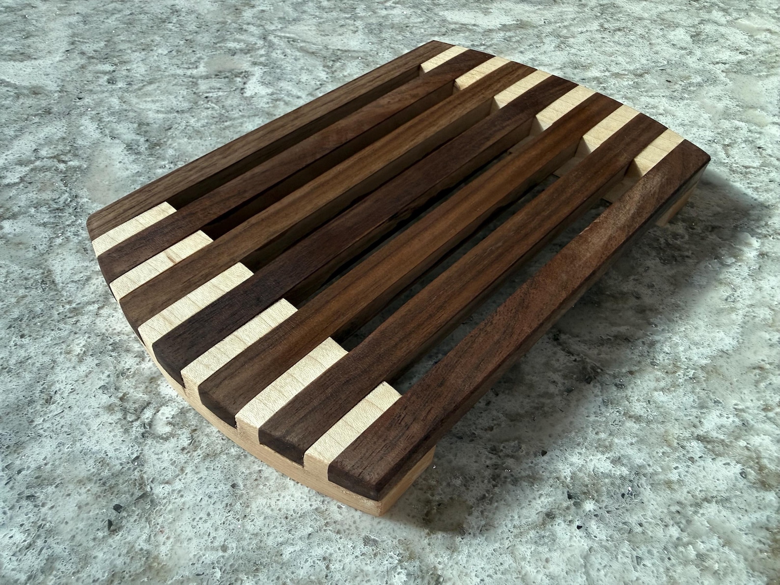 Handmade Two-tone Slotted Wooden Trivet – Walnut & Maple - Etsy