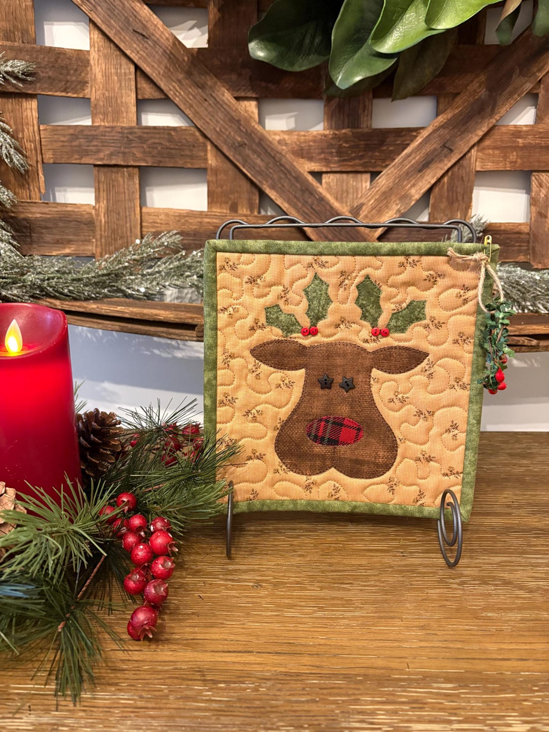 Handmade Quilted and Appliqued Christmas Quilt/ Rudolph Red Nose ...