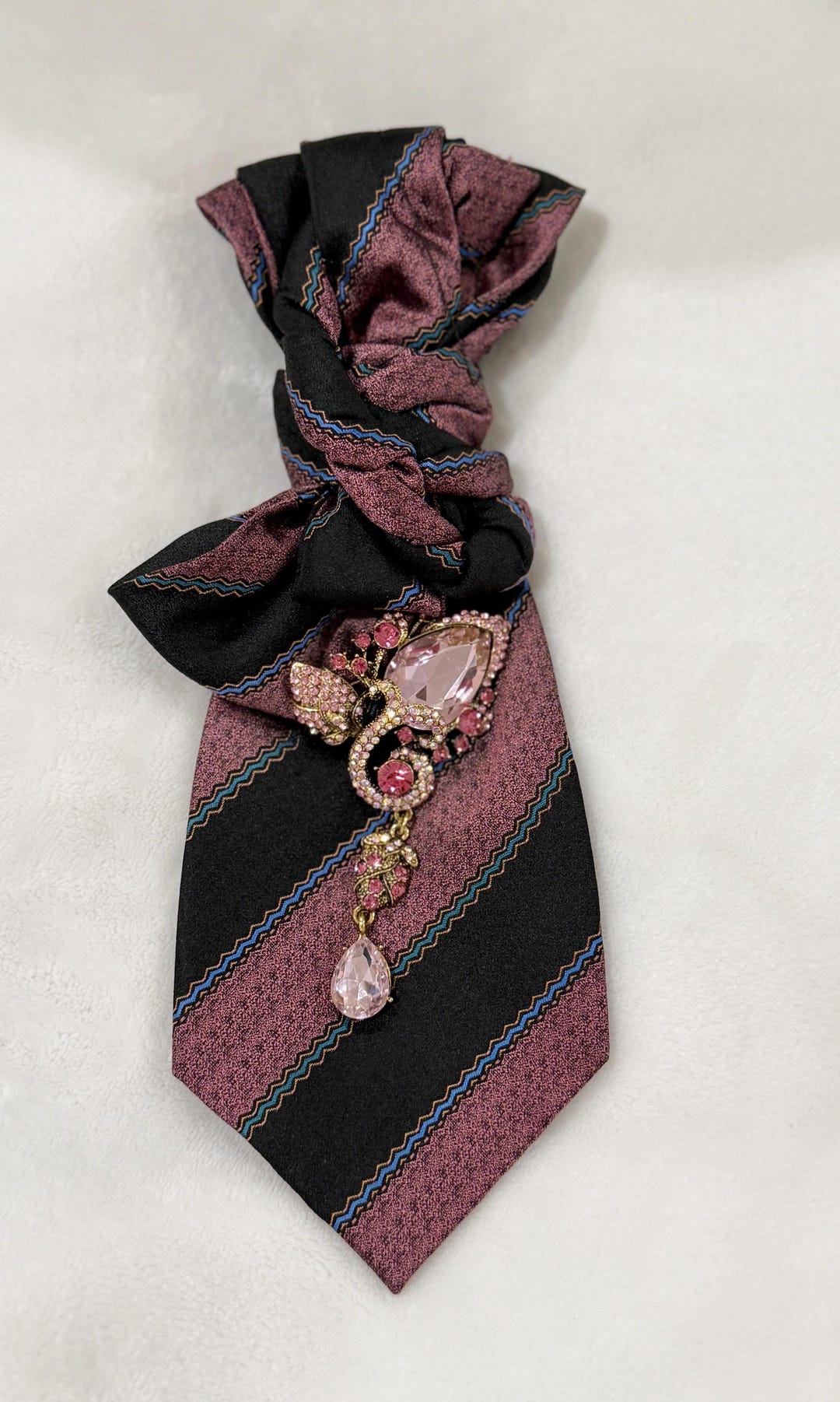 Custom Upcycled Necktie to Be Worn as a Necklace or a Brooch - Etsy