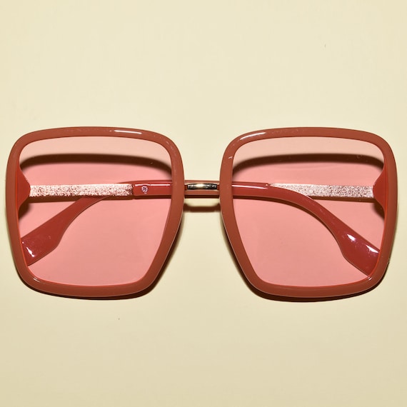 Retro 1970s Vintage Style FOXY Gold Detail Oversized Square - Etsy