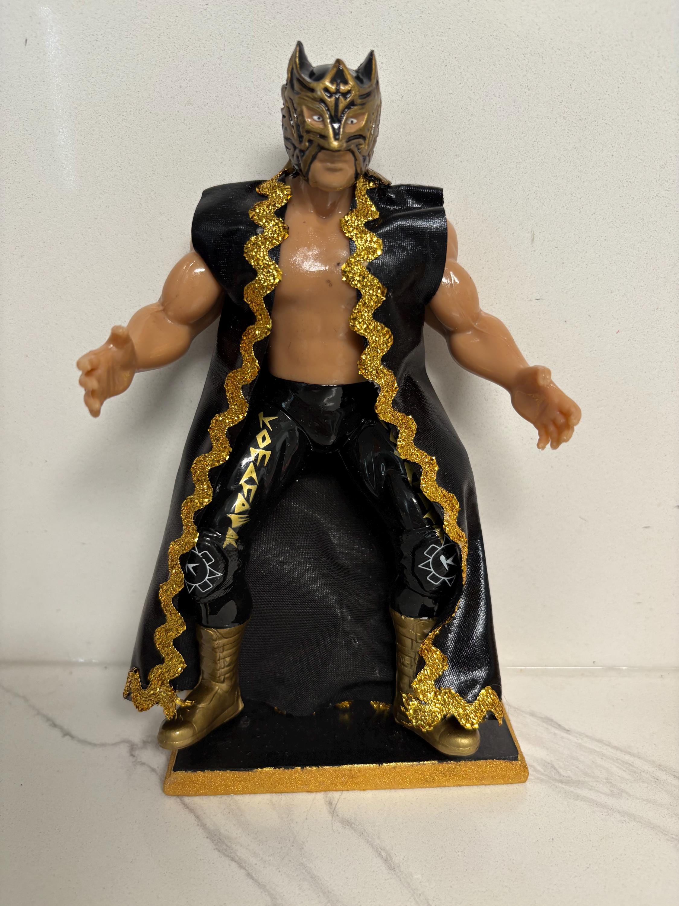 El Komander – 7” Handmade Lucha Libre Action Figure – Removable Base ...