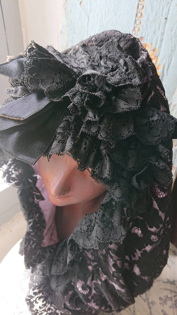 Beautiful 19th century antique French lace hood hat m… - Gem