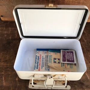 Vintage Eastern First Aid Kit Metal Box With Wall Mount - Etsy