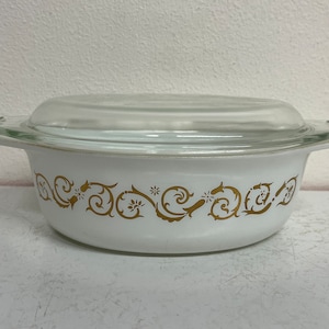 Vintage Pyrex Empire Scroll Pattern Casserole Dish With Lid - Etsy