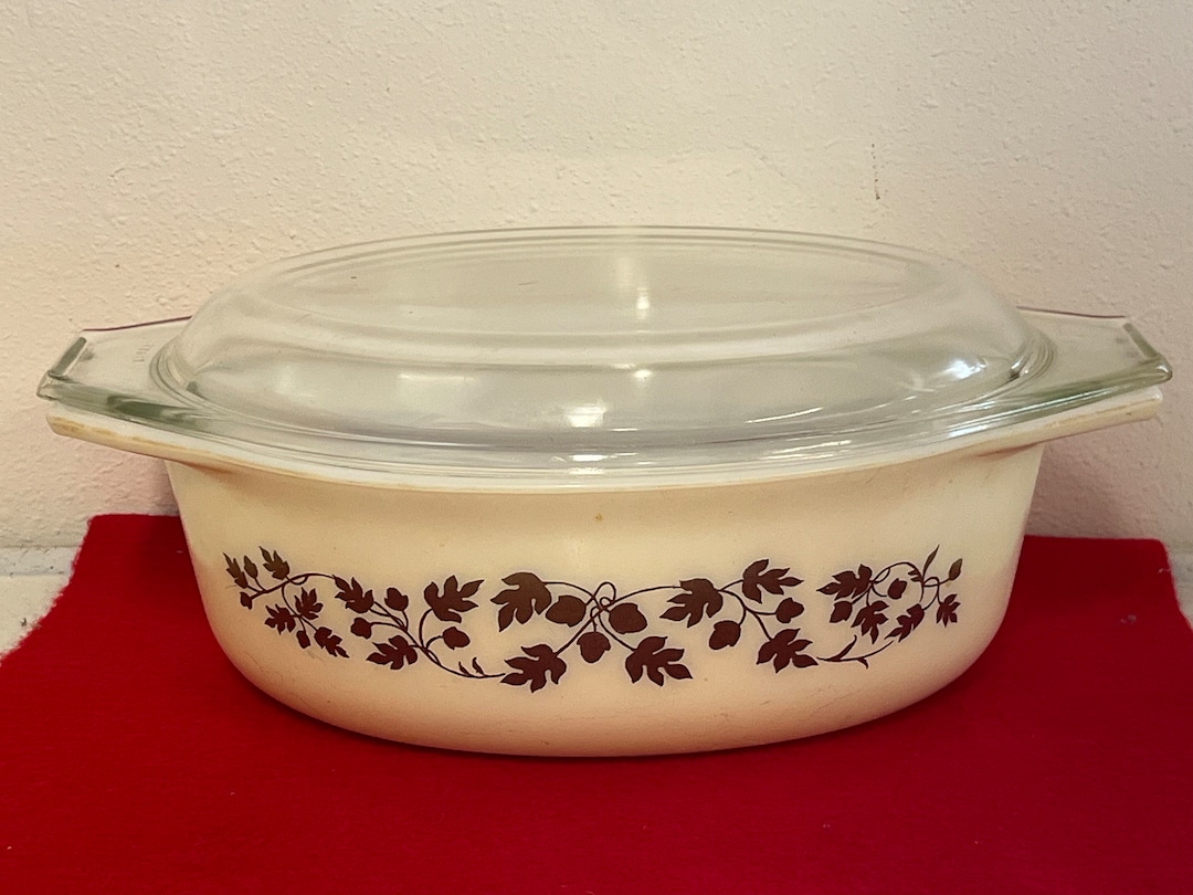 Vintage Pyrex Gold Leaf Pattern 1.5 Quart Casserole Dish With Lid - Etsy